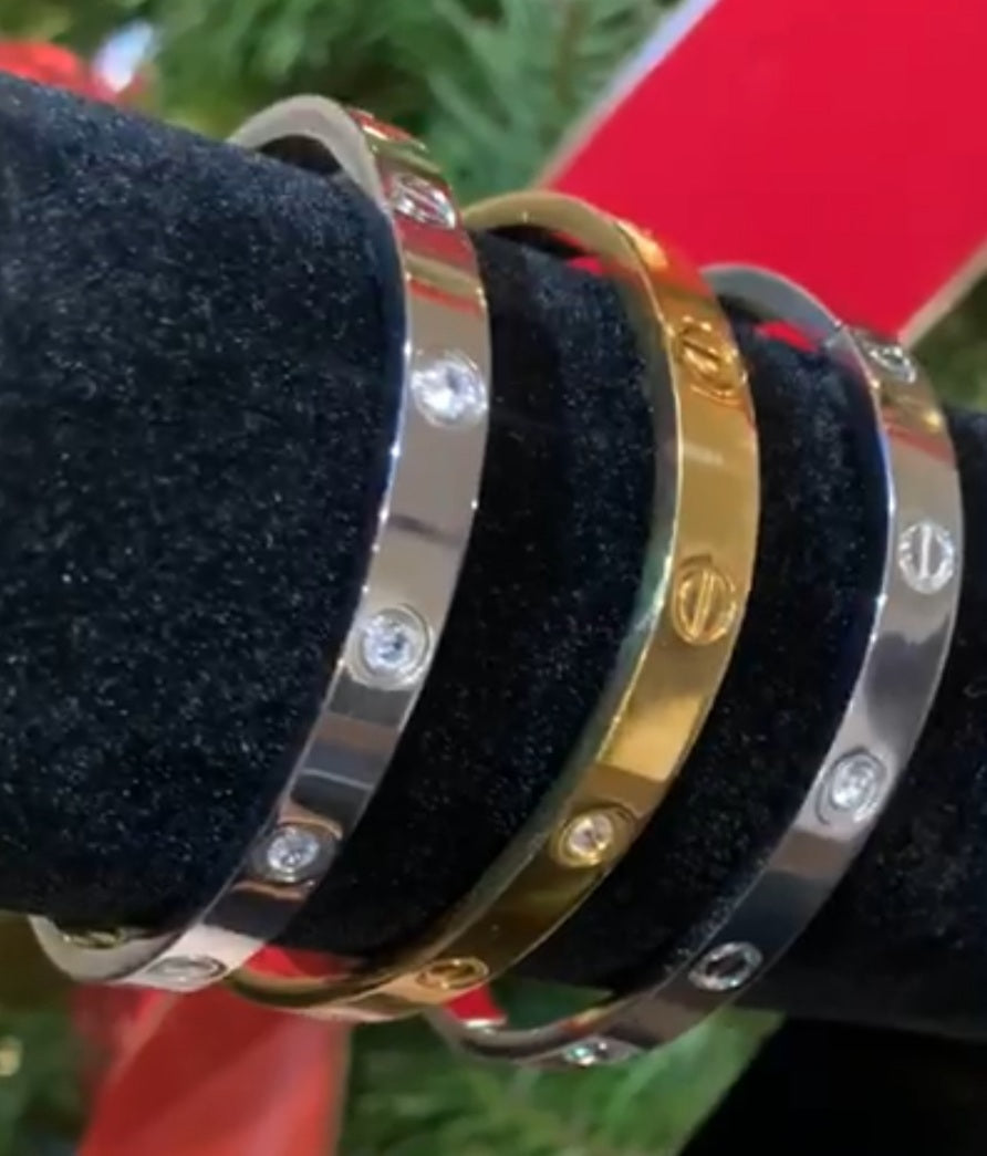 Coleccion Replicas – Threads Co